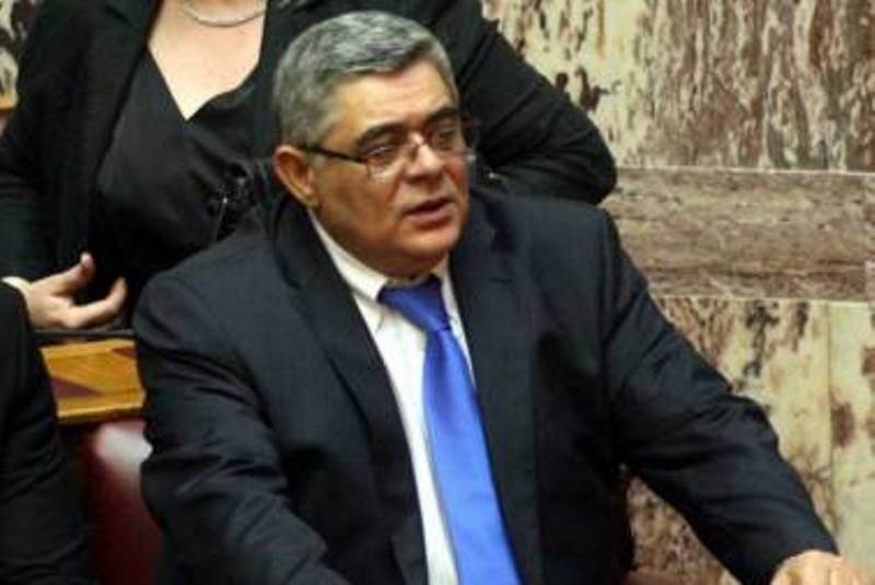 Το… ανοιχτό μικρόφωνο του Μιχαλολιάκου και η αποχώρηση (video ...