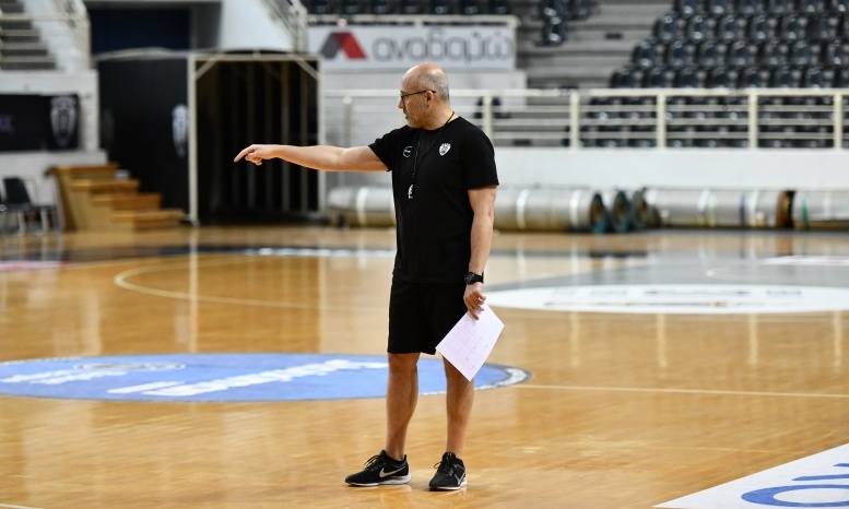 ΠΑΟΚ: Ο Λυκογιάννης ζήτησε «συγκέντρωση και συνέπεια για 40 λεπτά» με ...