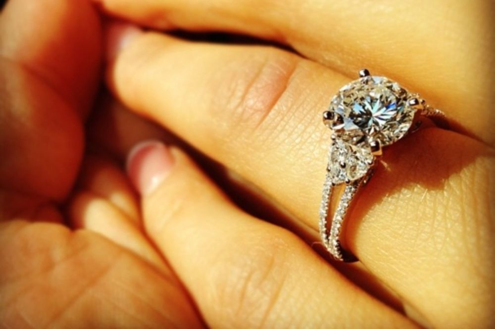 WWE: Αρραβωνιάστηκε η Eve Torres με τον Rener Gracie - Onsports.gr